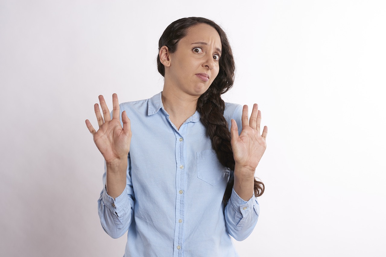 10 Tell-Tale Signs Of An Inconsiderate Person-Clues For You